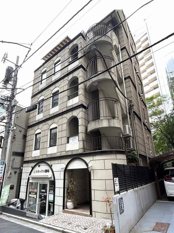 Kojimachi building changes hands - NIKKEI REAL ESTATE MARKET REPORT