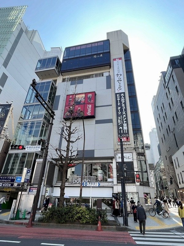 JR East acquires Shinjuku retail building - NIKKEI REAL ESTATE MARKET ...