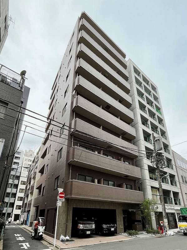 Cosmos Initia acquires apartment building near Ningyocho Station ...