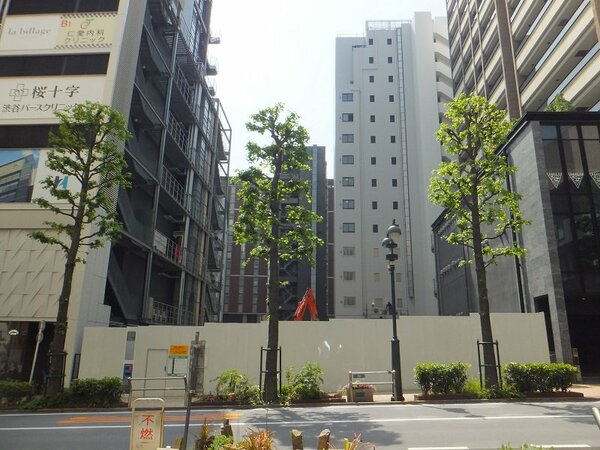 Daiwa House developing office building along Shibuya Koen-dori Street ...