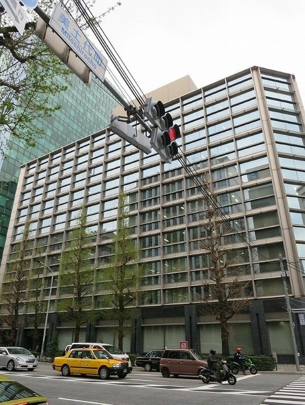Yasui Architects & Engineers moving into Sumitomo Shoji Mitoshiro ...