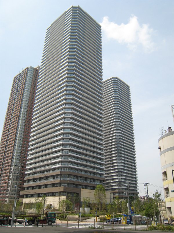 SUMITOMO CORP. and MITSUI Acquire Kawasaki Condo Tower from DAVINCI ...