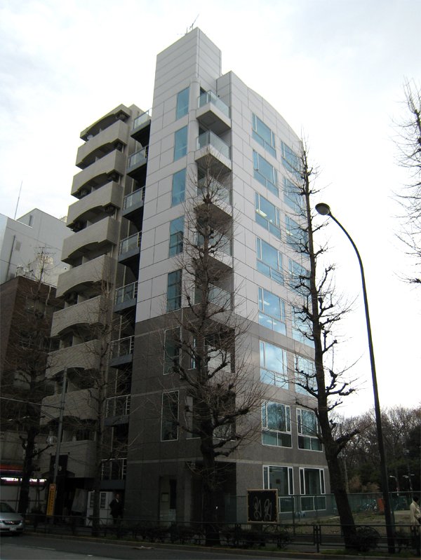 MK CAPITAL Sells Office Building in Shinjuku - NIKKEI REAL ESTATE ...