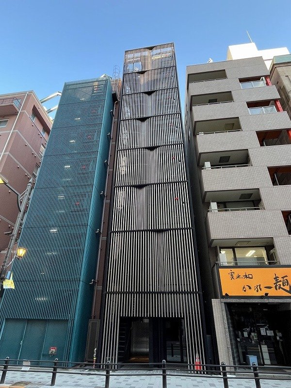 Akasaka office and retail building changes hands - NIKKEI REAL ESTATE ...