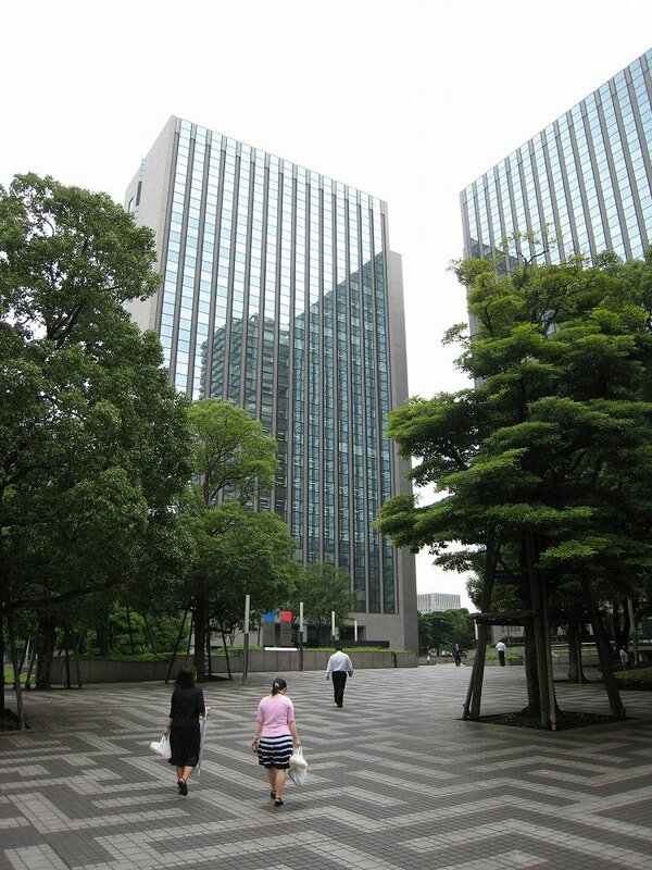 Mitsui Sumitomo Building ranks 1st with lowest gas emissions - NIKKEI ...