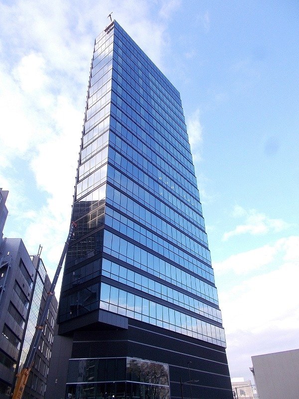 Au Commerce & Life moving to new Sumitomo's Shinjuku building - NIKKEI ...