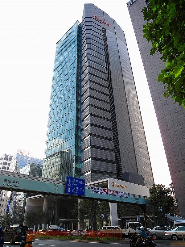 MITSUI FUDOSAN's Aoyama OM-SQUARE Completed - NIKKEI REAL ESTATE MARKET ...